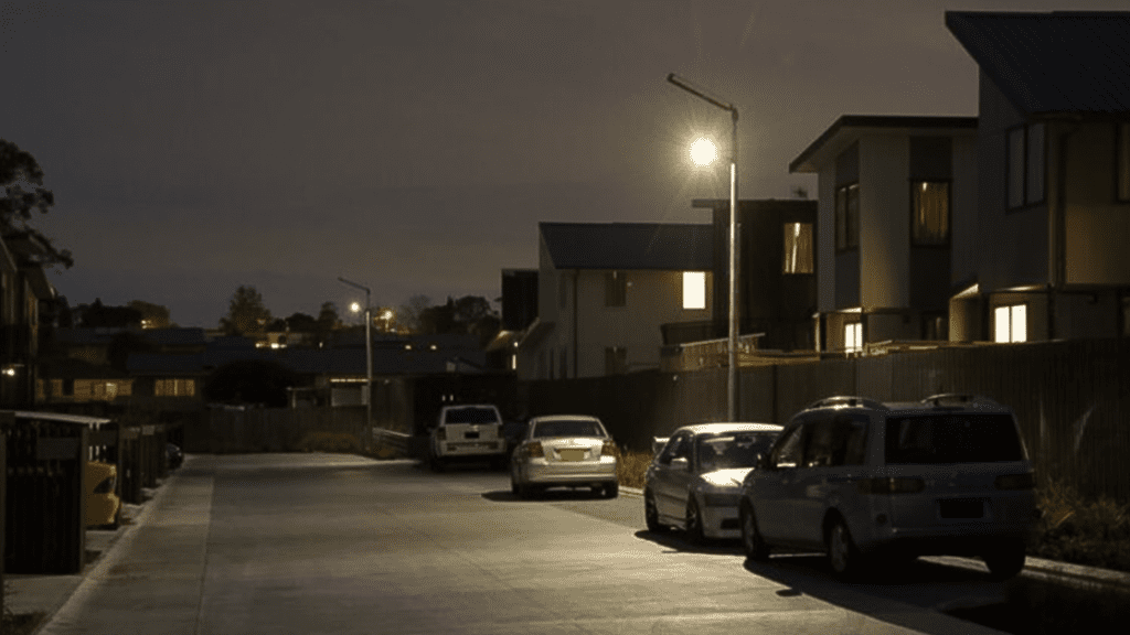 How Far Apart Should Streetlights Be? - amberledlight